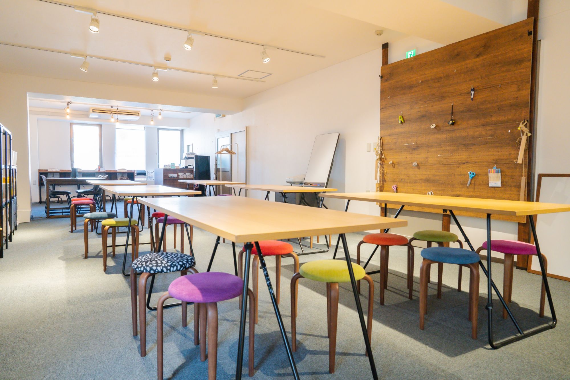 Kochi Startup BASE®コワーキングスペース(ドロップイン)利用予約サイト