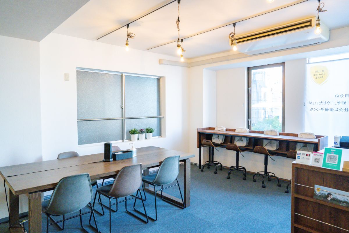 コワーキングスペース・ドロップイン利用（夜間)-Kochi Startup BASE®コワーキングスペース(ドロップイン)利用予約サイト