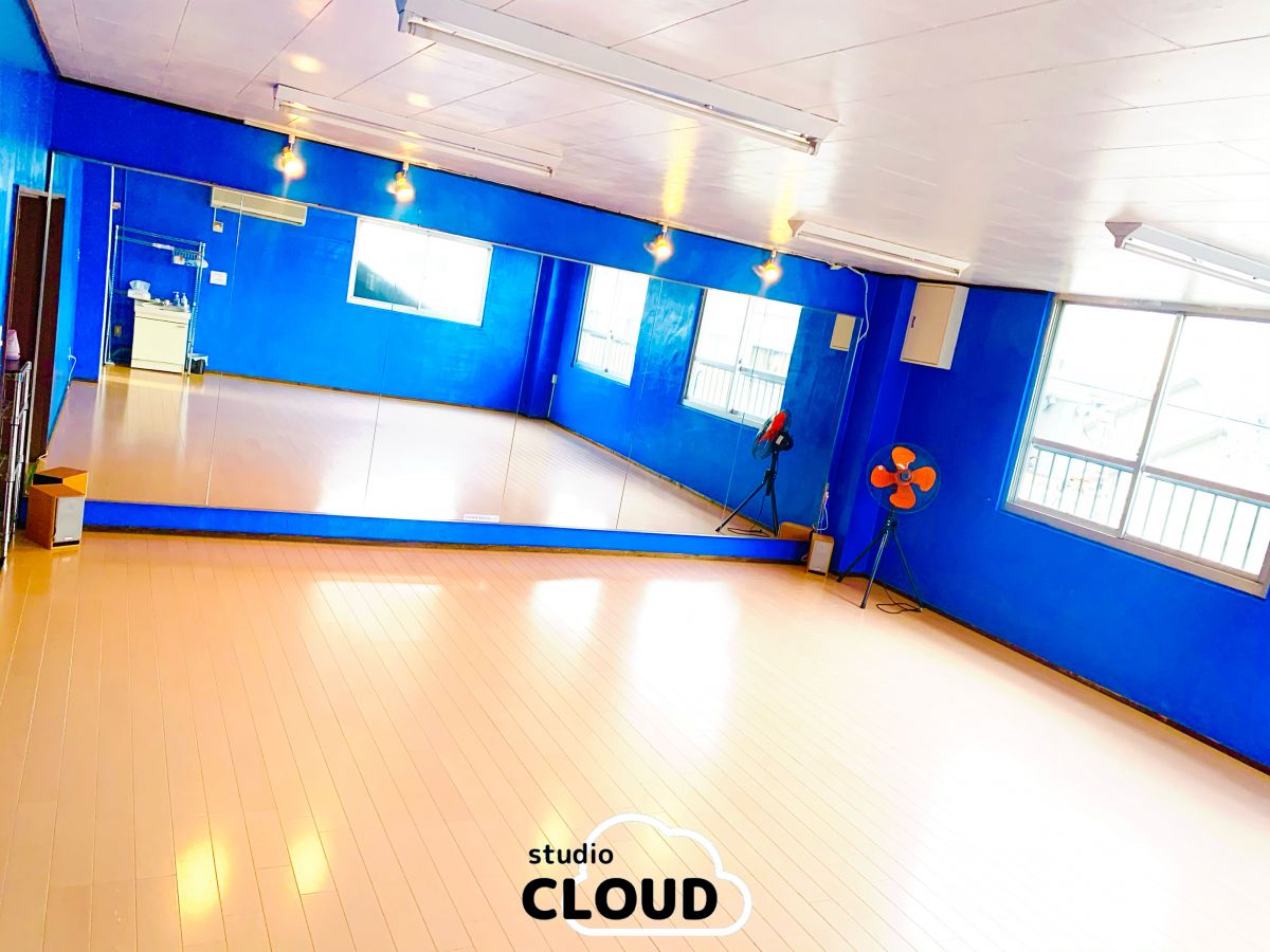 studio CLOUD